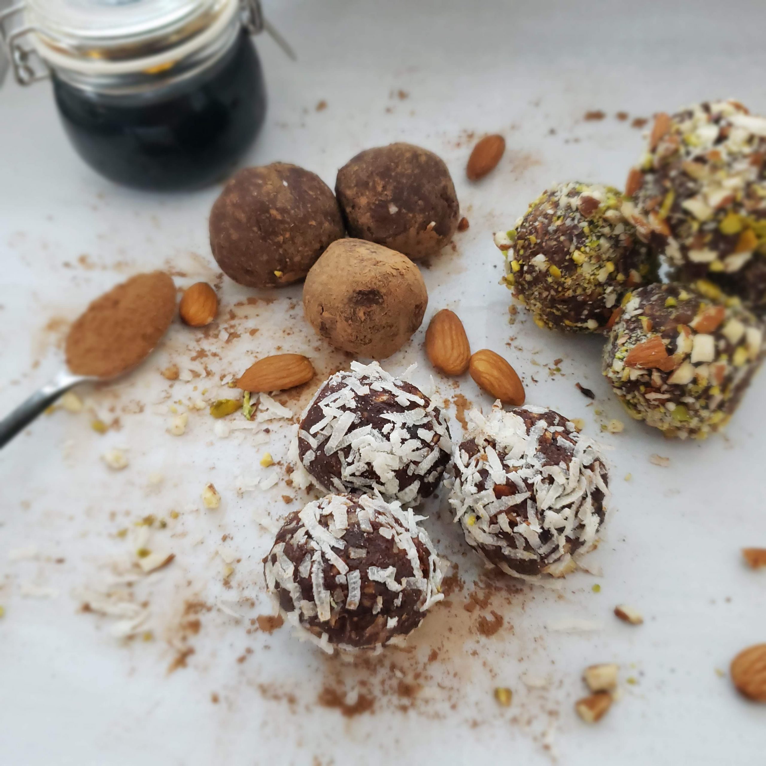 Dates Energy Bites – Food Art Home